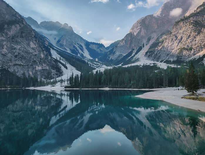 Randonnée au Lago Di Braies • Montagne Trekking