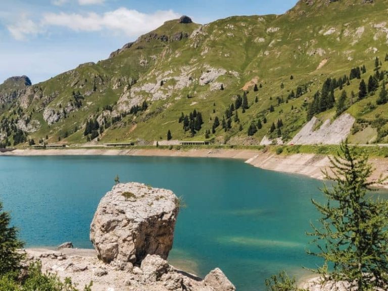 Découvrez les 10 plus beaux lacs des Dolomites