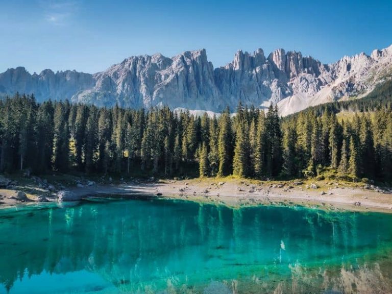 Découvrez les 10 plus beaux lacs des Dolomites